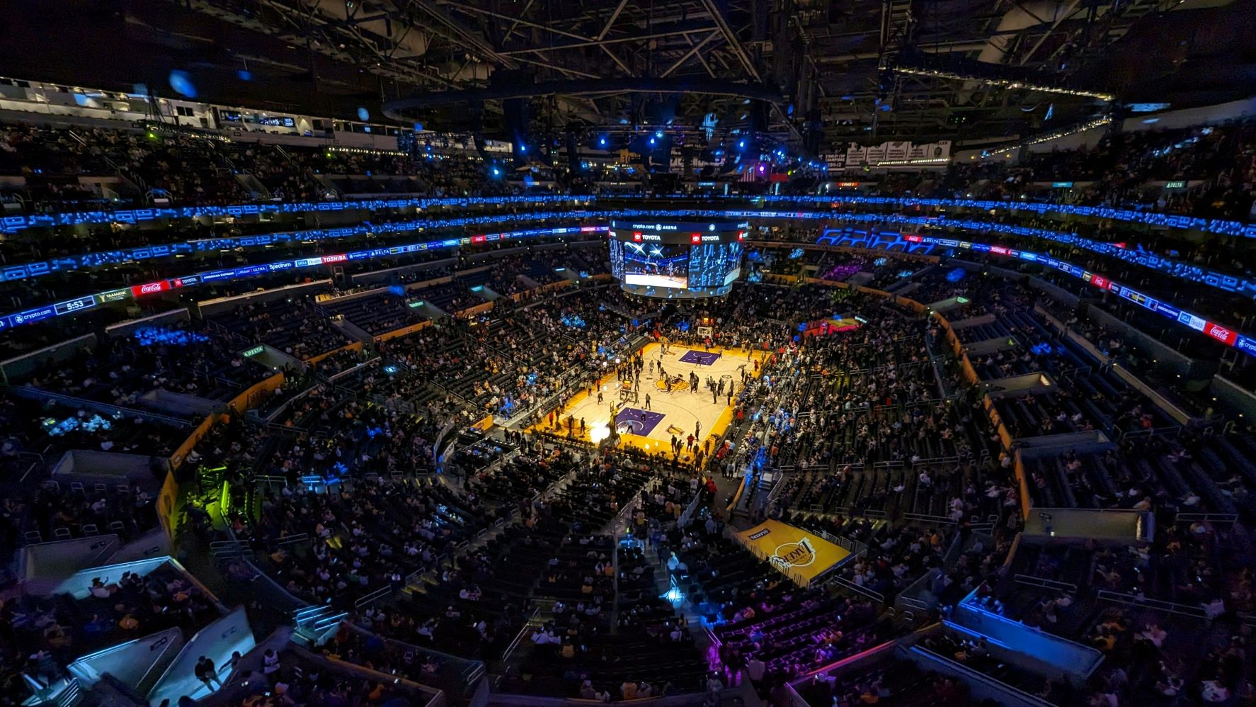 Lakers Game Group Transportation: Your Guide to Crypto.com Arena - Los ...